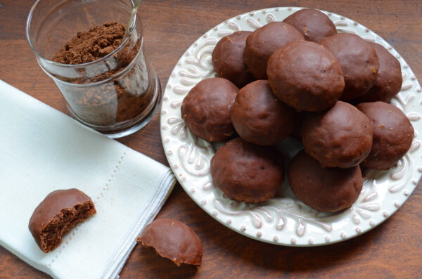Muscardini: Bones of the Dead Cookies – A Sicilian Peasant's Table